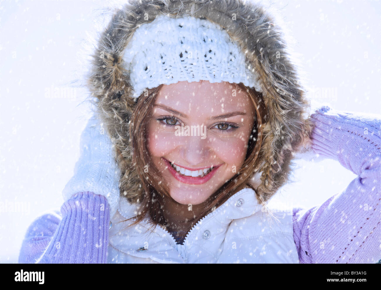 USA, New Jersey, Jersey City, Portrait of young woman wearing white ...