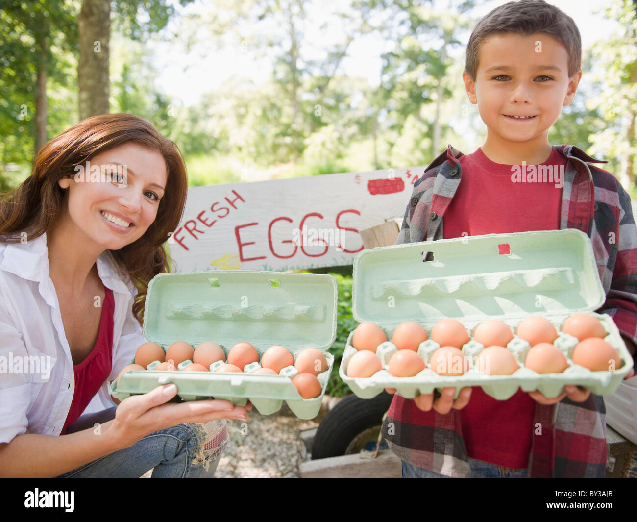 Kids selling food hi-res stock photography and images - Alamy