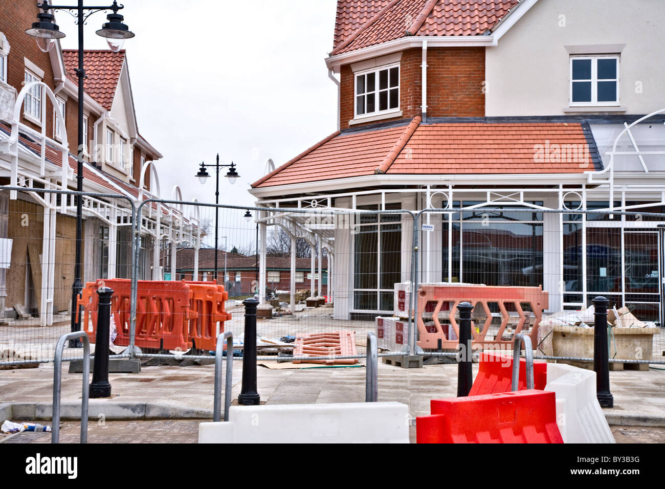 Let center new building hi-res stock photography and images - Alamy