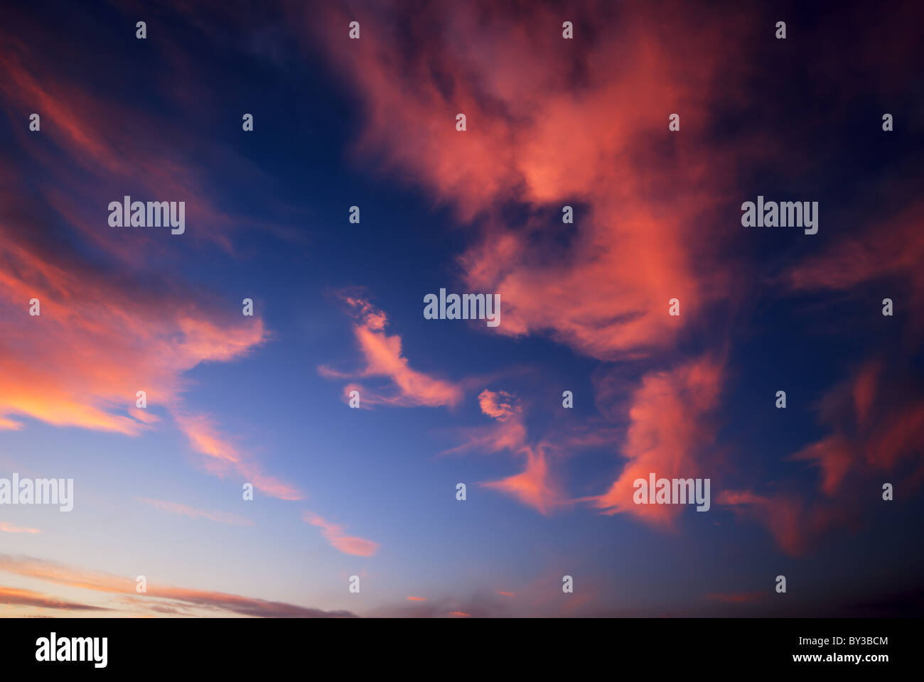 Red sky blue sky dark clouds hi-res stock photography and images - Alamy