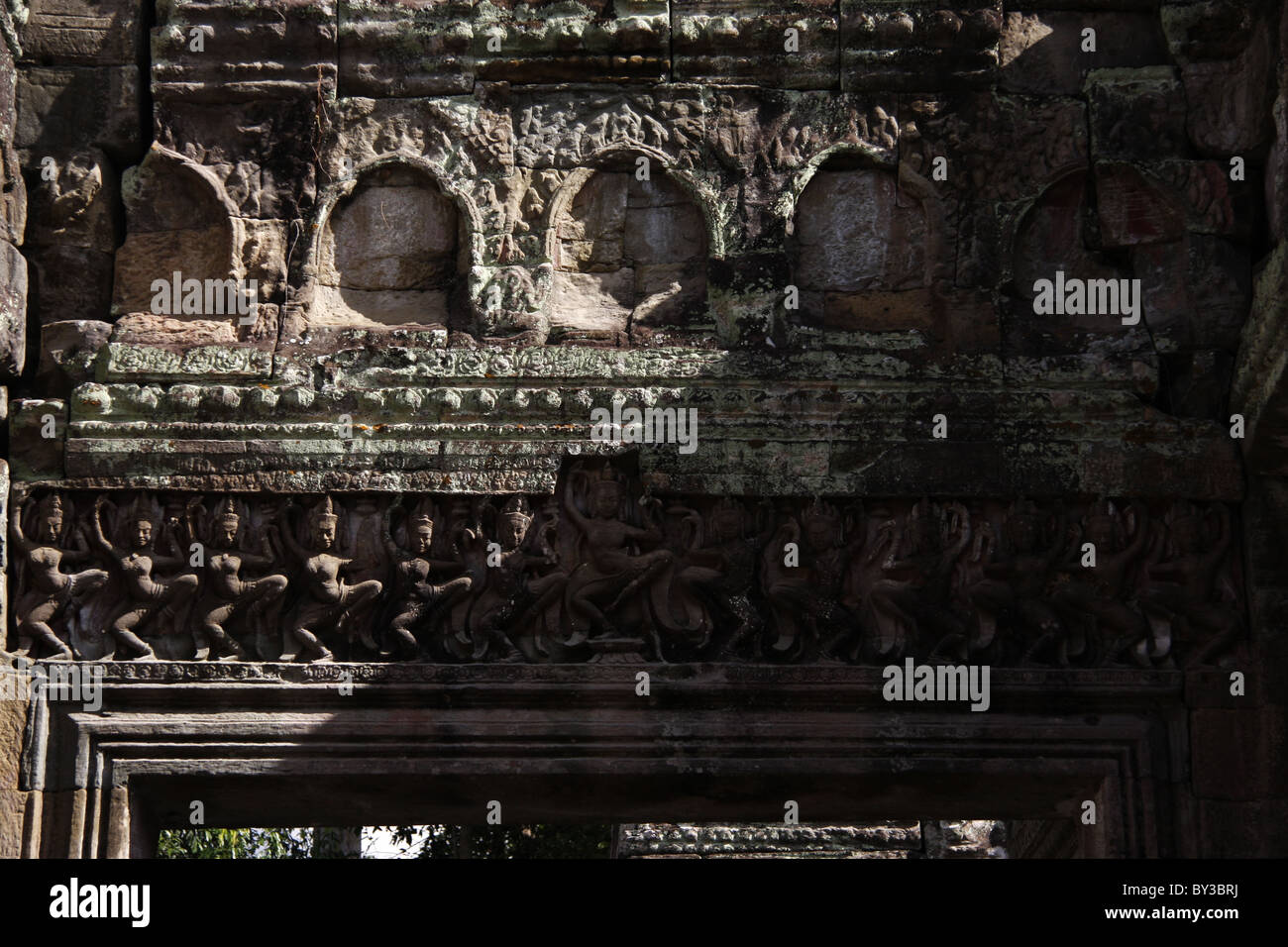 Khmer lintel stone carving hi-res stock photography and images - Alamy