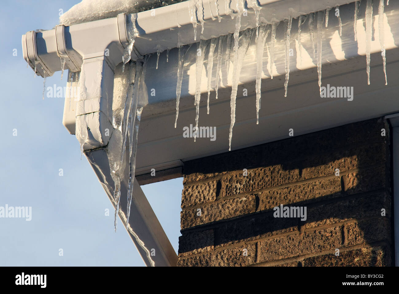 Gutter drip hi-res stock photography and images - Alamy