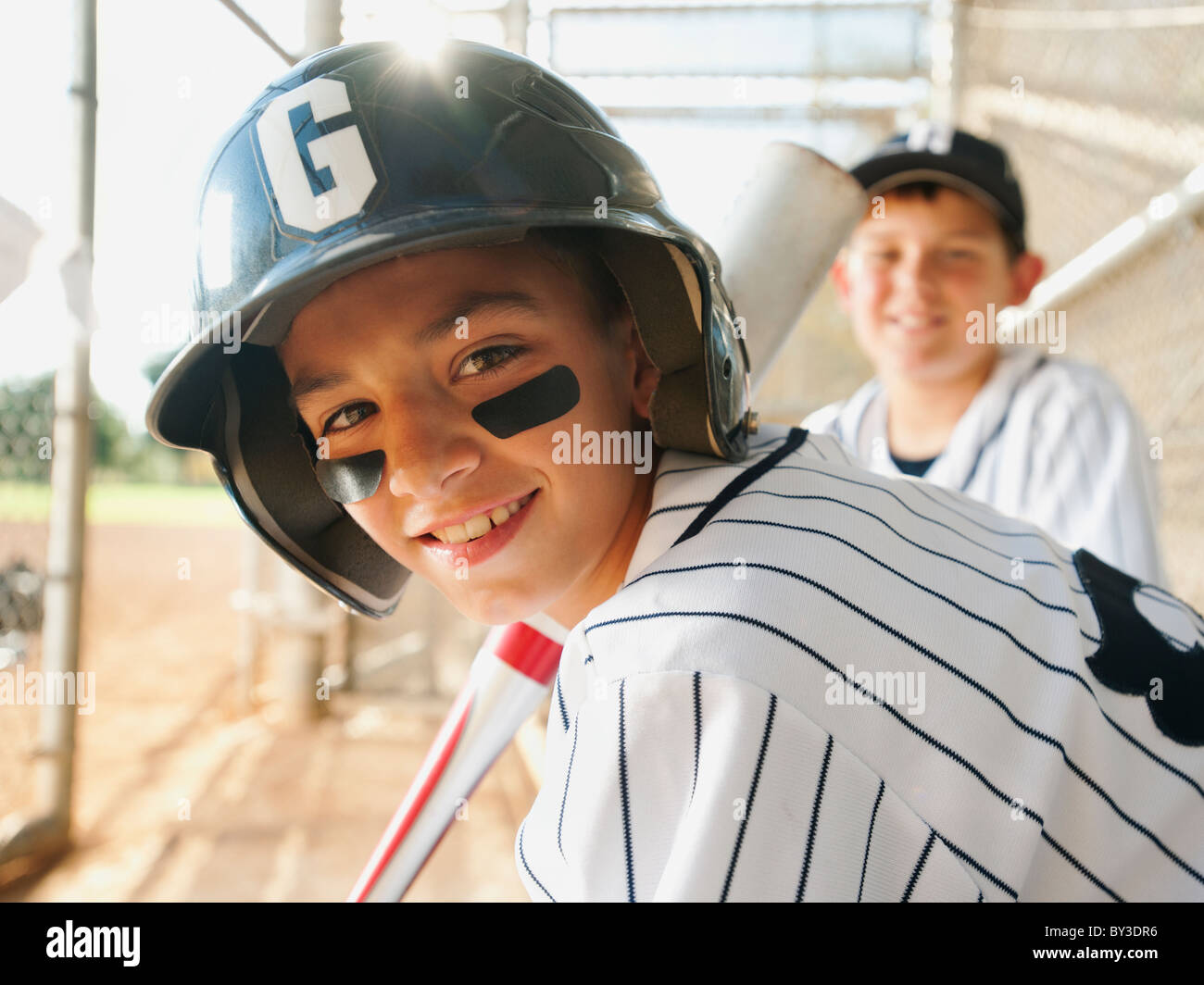 USA, California, Ladera Ranch, boys (10-11) from little league baseball ...