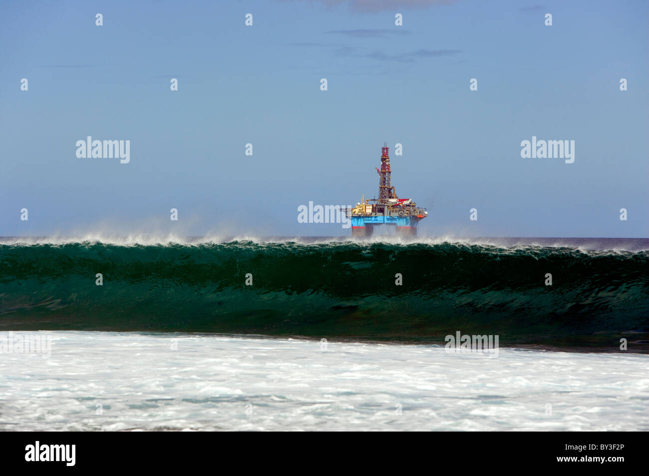 Maersk platform rig hi-res stock photography and images - Alamy