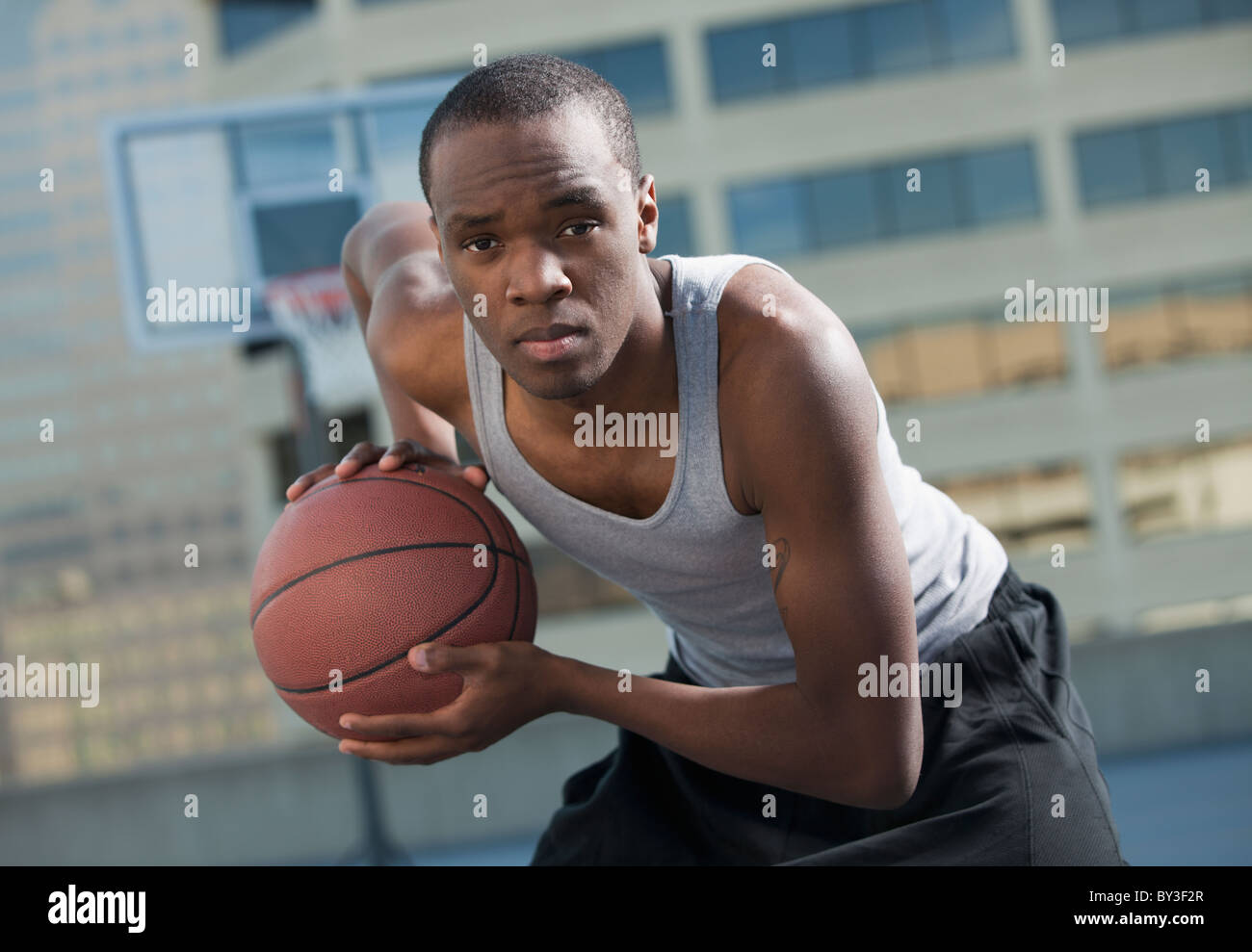 Shaved head basketball player hi-res stock photography and images - Alamy