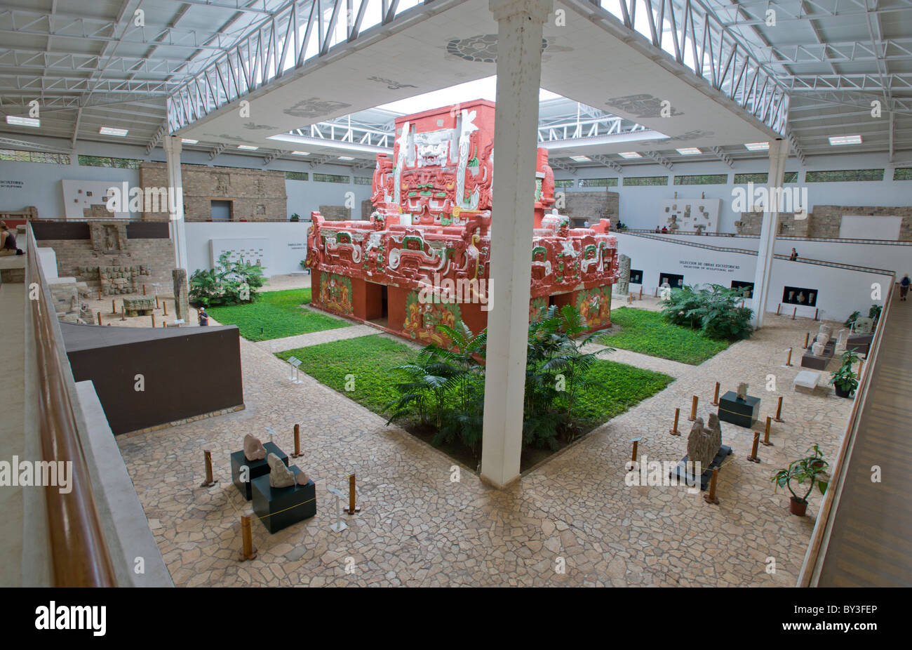 The sculpture museum at Copán Ruinas Archelogical Park. (Museo de ...