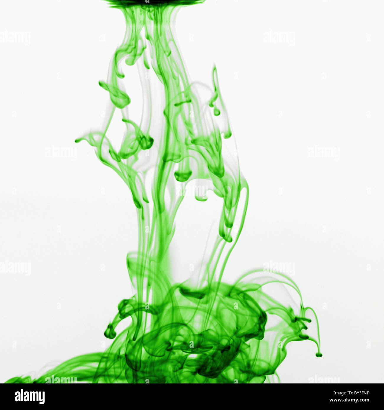 Abstract green splash hi-res stock photography and images - Alamy