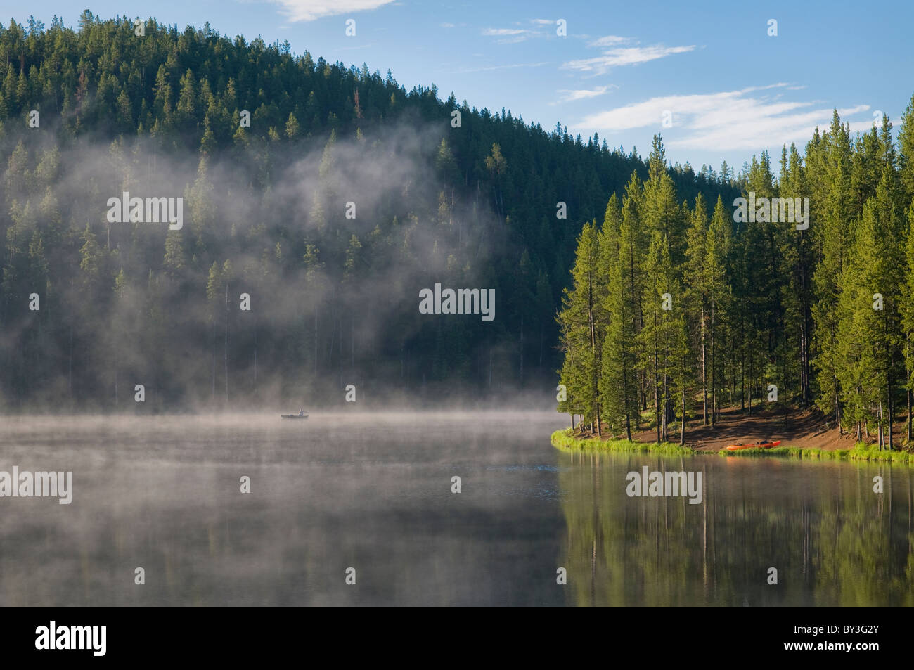 Mist lake hi-res stock photography and images - Alamy