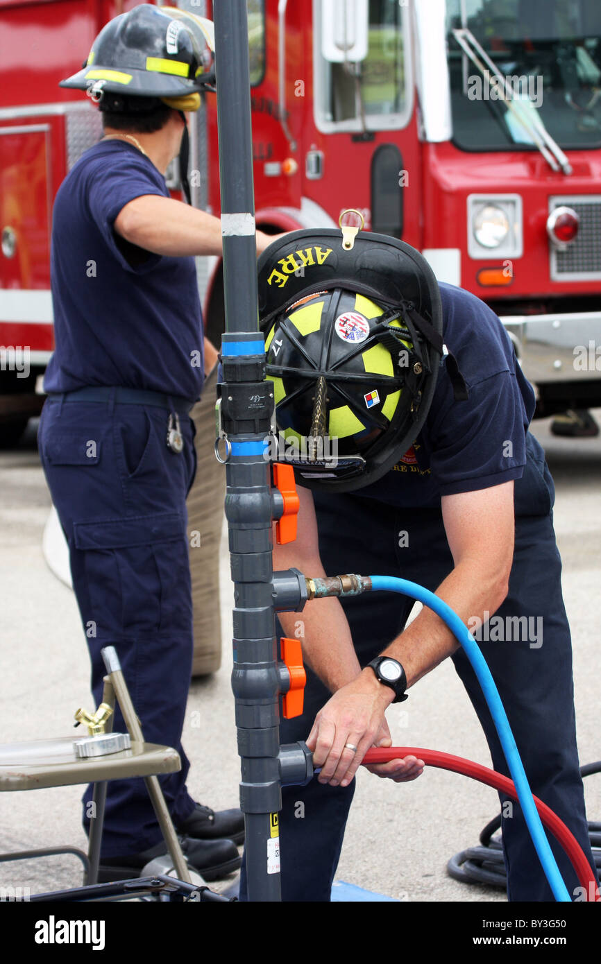 Flushing system hi-res stock photography and images - Alamy