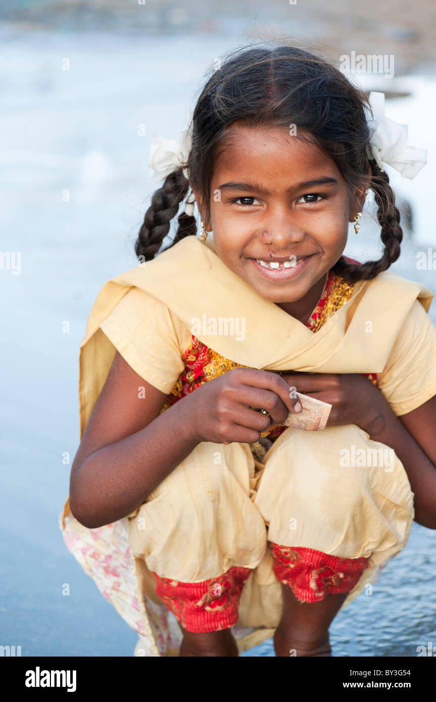 Village kid smiling hi-res stock photography and images - Alamy