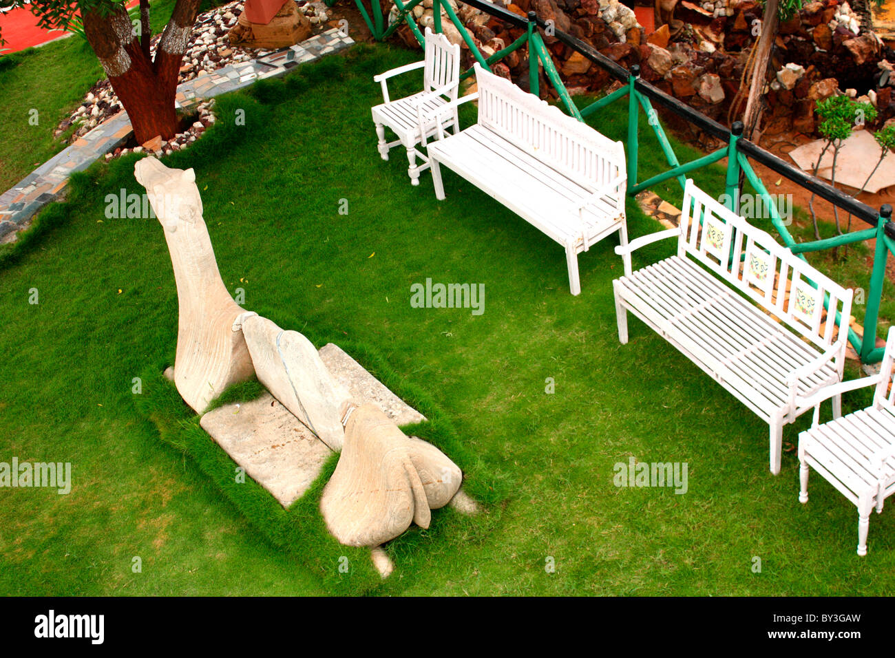 Statue design hi-res stock photography and images - Alamy