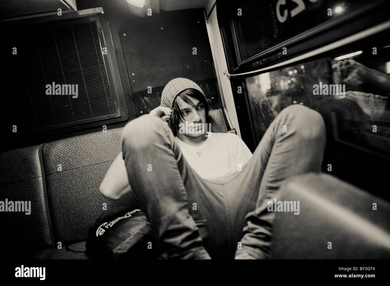 Homeless bus hi-res stock photography and images - Alamy