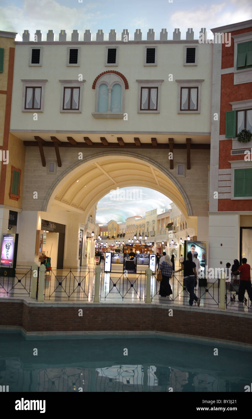 Villaggio Shopping Mall in Doha, Qatar resembling the city of Venice in ...