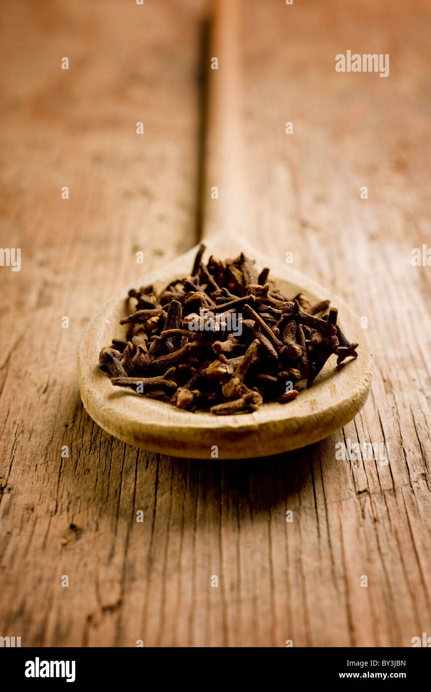 Cloves spice hi-res stock photography and images - Alamy