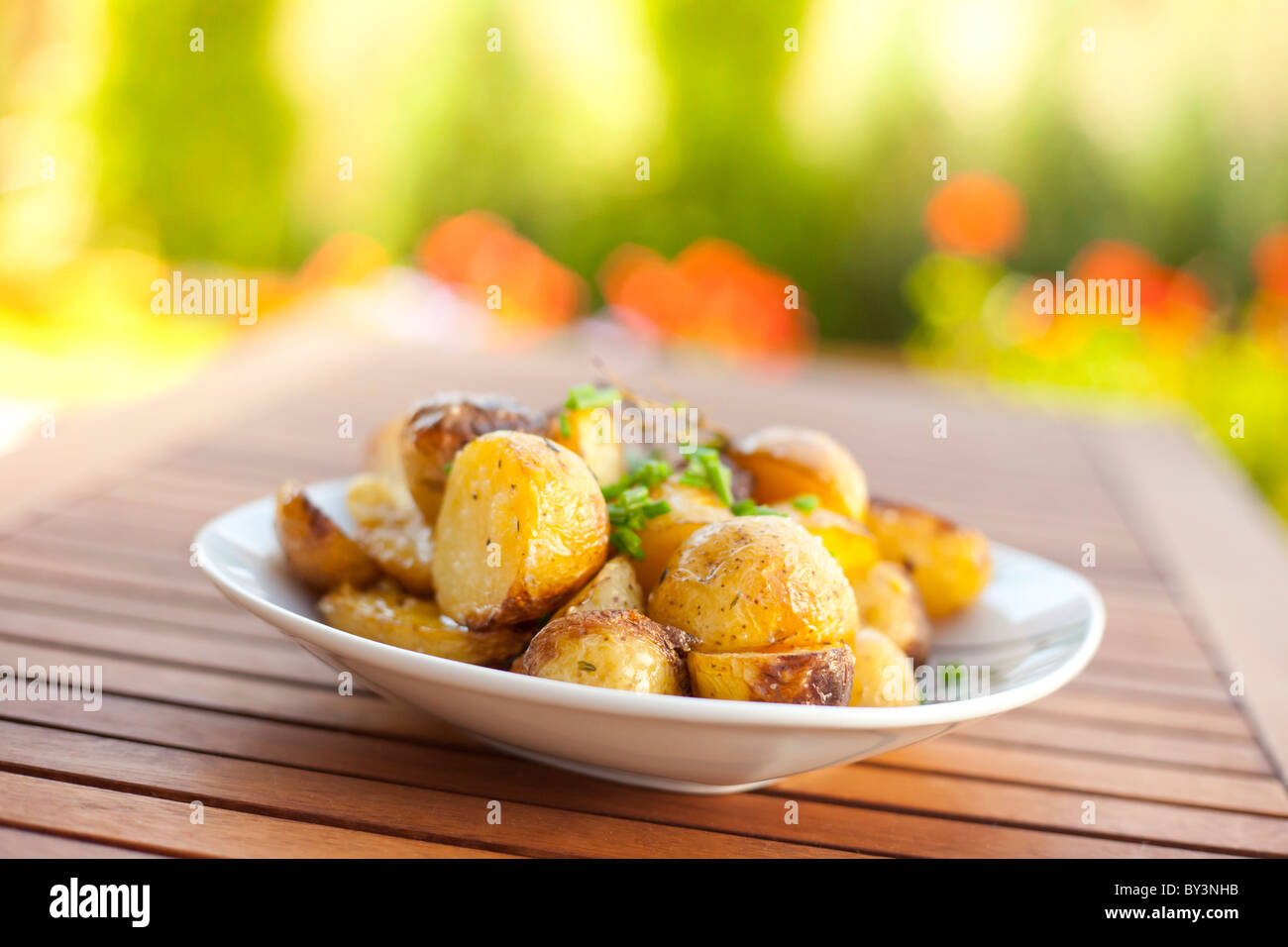 Roasted potatoes hi-res stock photography and images - Alamy