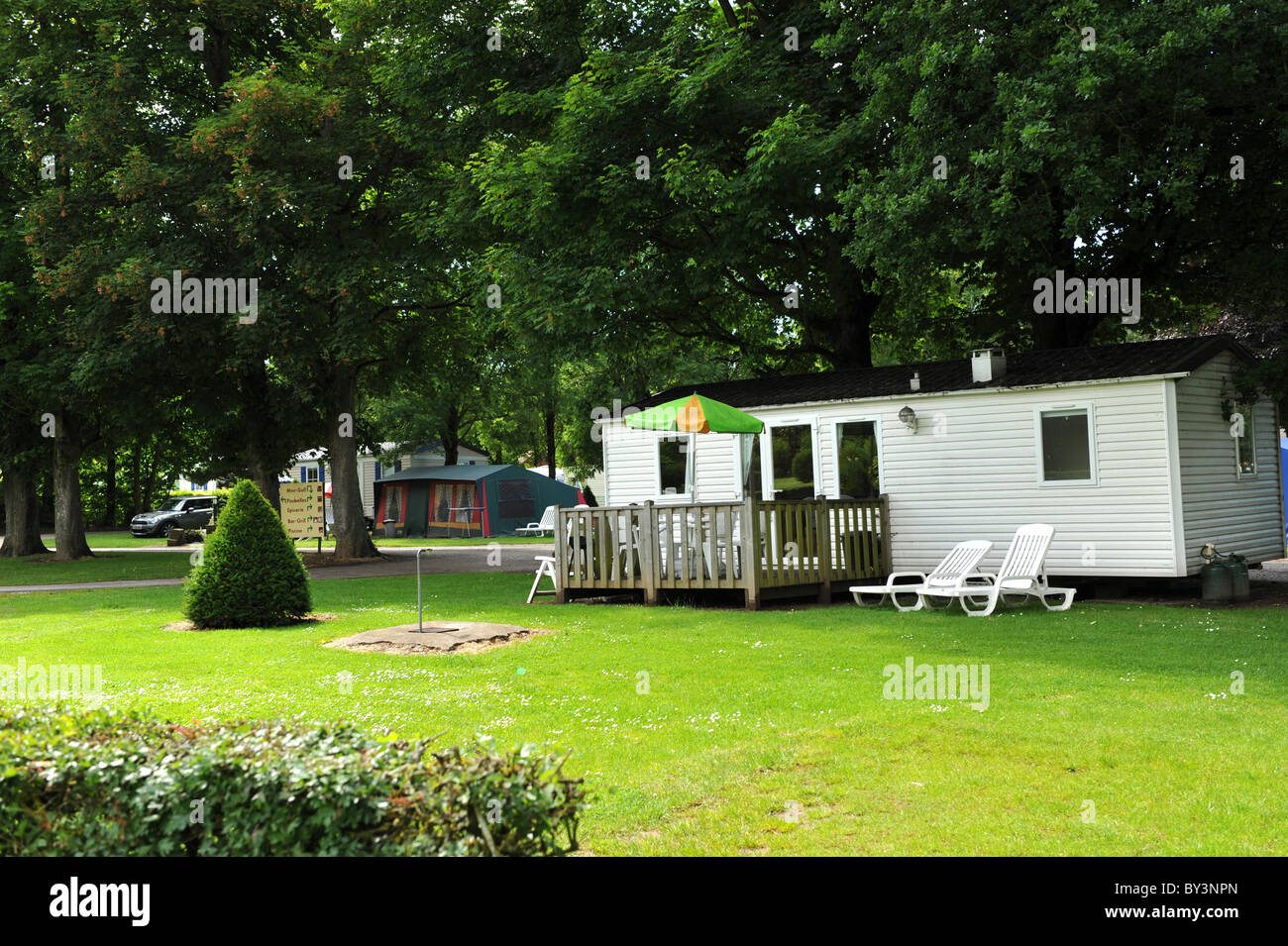 Rental holiday home caravan on a quality woodland caravan park in ...
