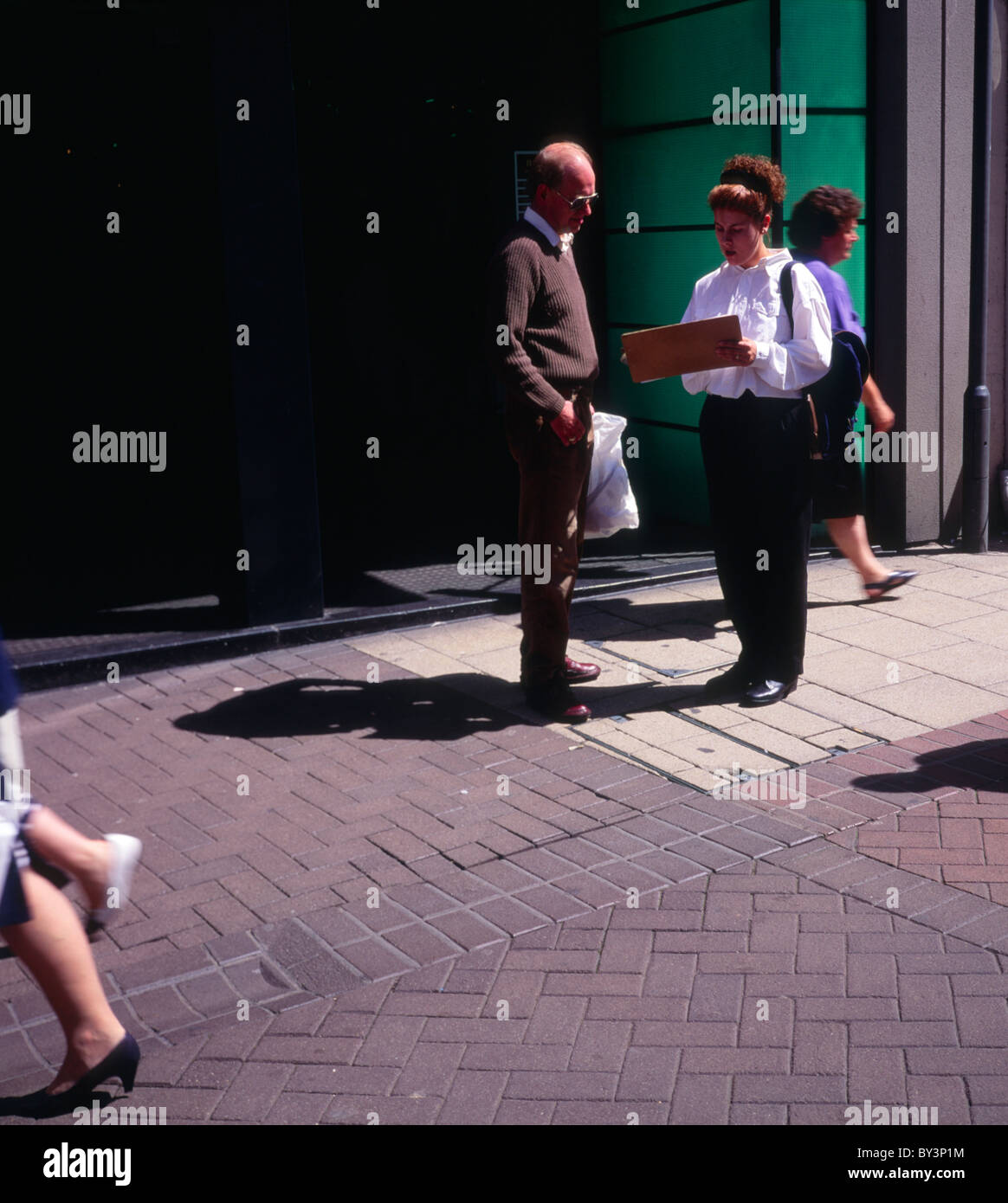 Student conducting questionnaire survey hi-res stock photography and ...