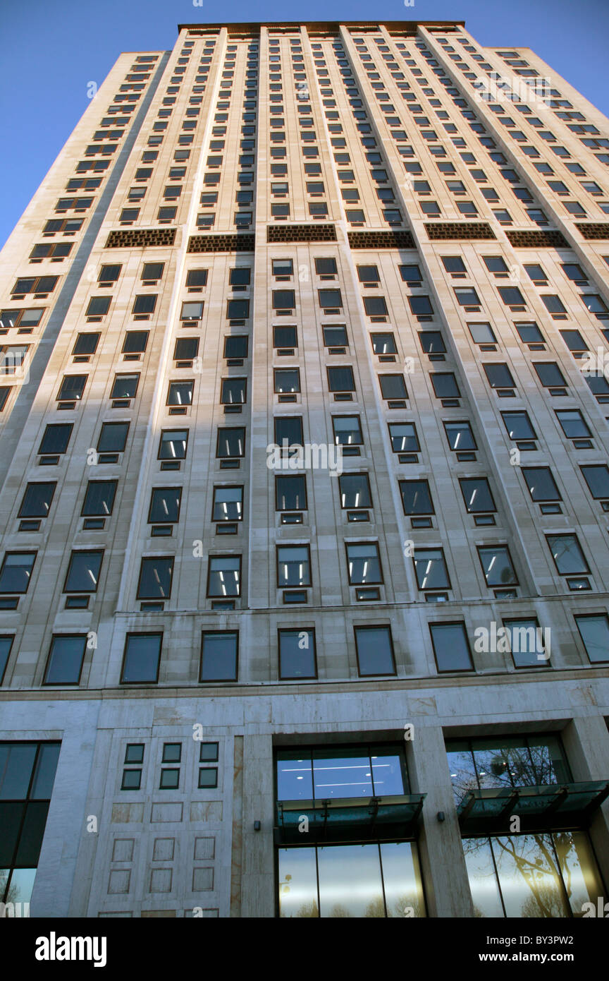 Image close to sunset, of the skyscraper tower section of the Shell ...