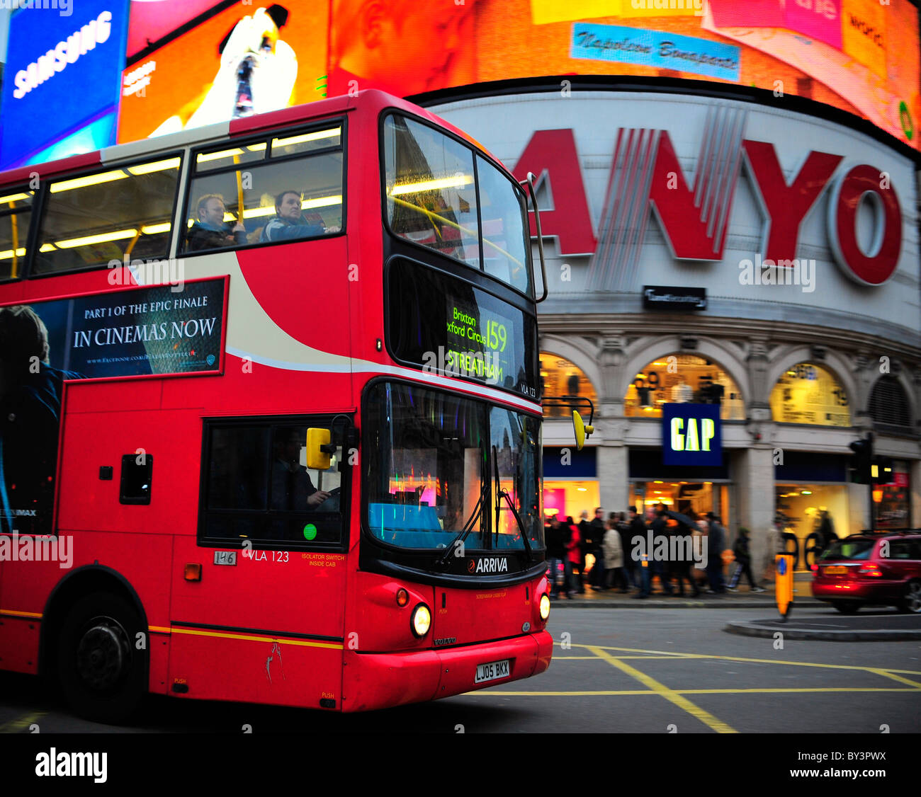 Piccadilly red double decker bus hi-res stock photography and images ...