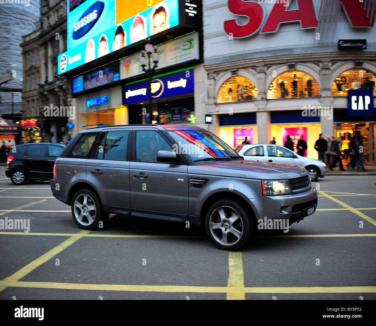 4x4 vehicle in motion in London Stock Photo - Alamy
