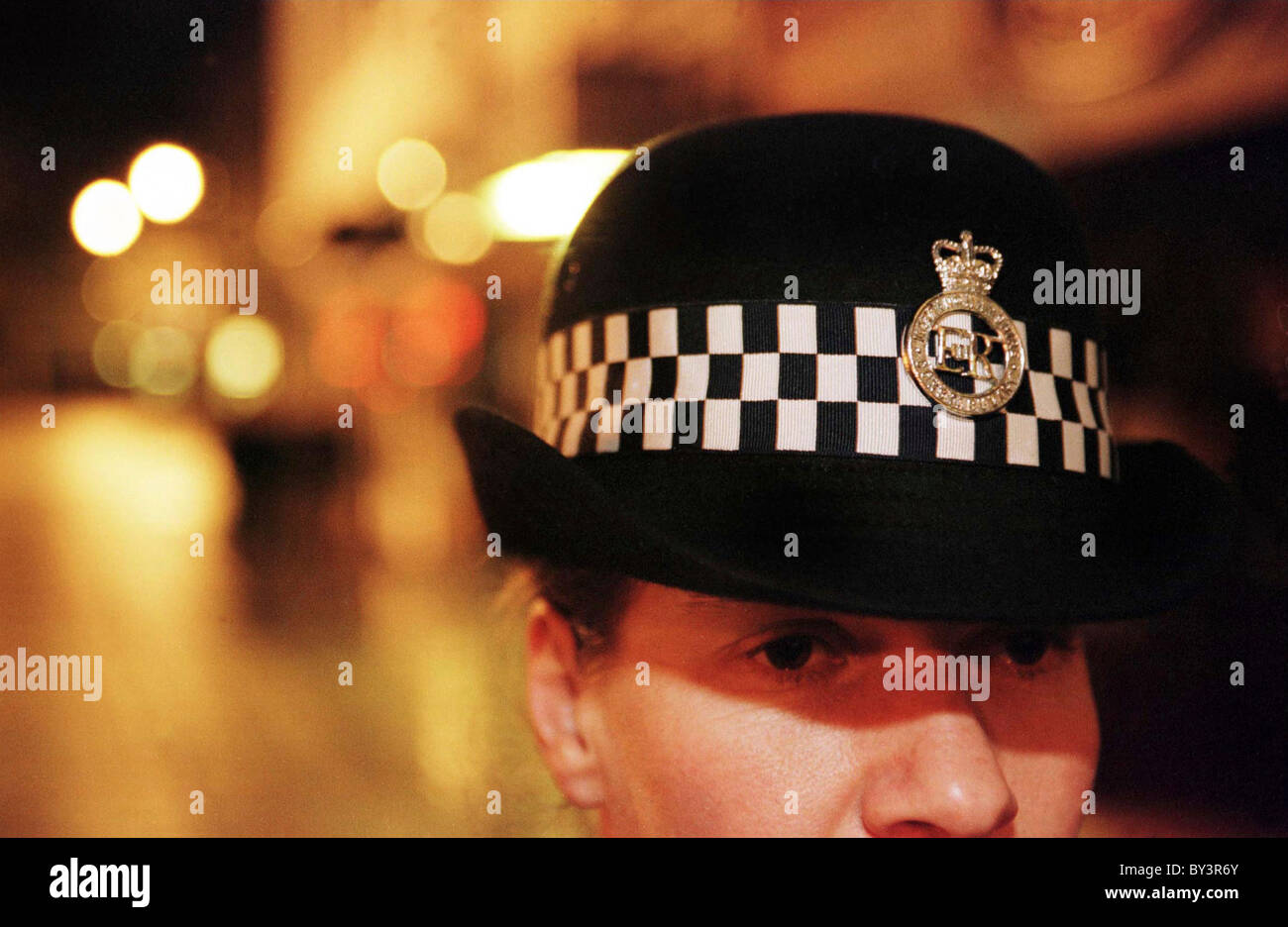 Police night hi-res stock photography and images - Alamy