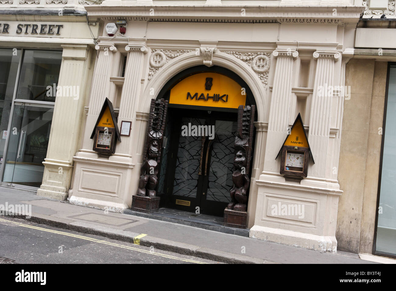 Mahiki hi-res stock photography and images - Alamy