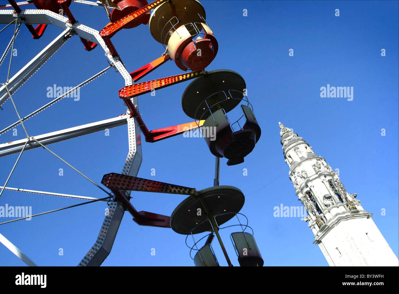Fairground ride and big hi-res stock photography and images - Alamy