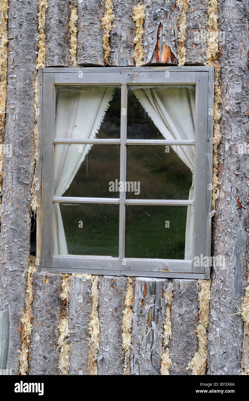 Window Of A Log House Stock Photo - Alamy