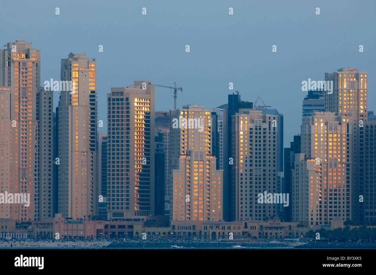 Dubais skyscrapers hi-res stock photography and images - Alamy