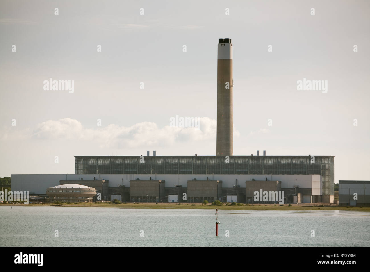 Fawley power station tower hi-res stock photography and images - Alamy