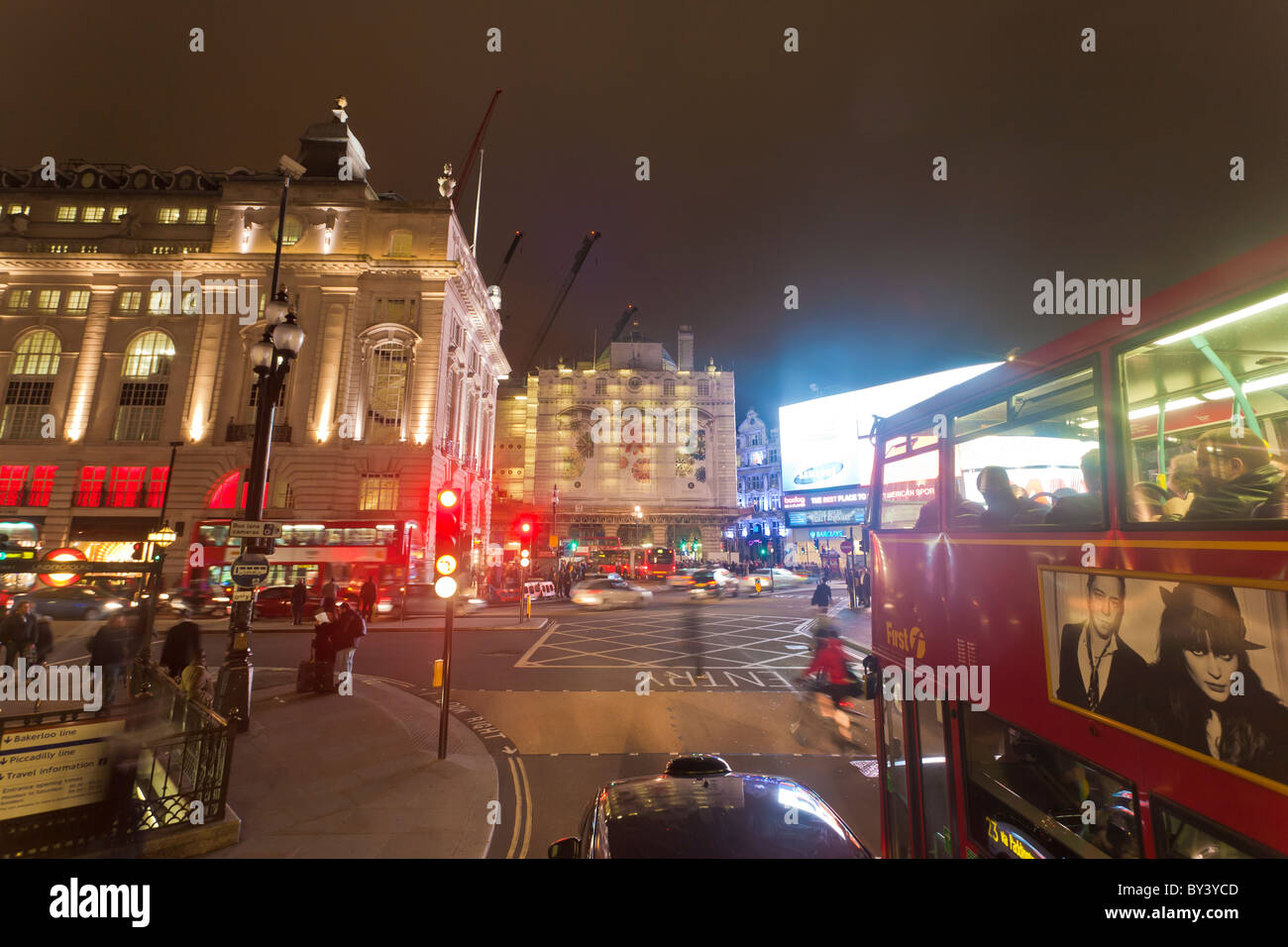 London night piccadilly circus hi-res stock photography and images - Alamy