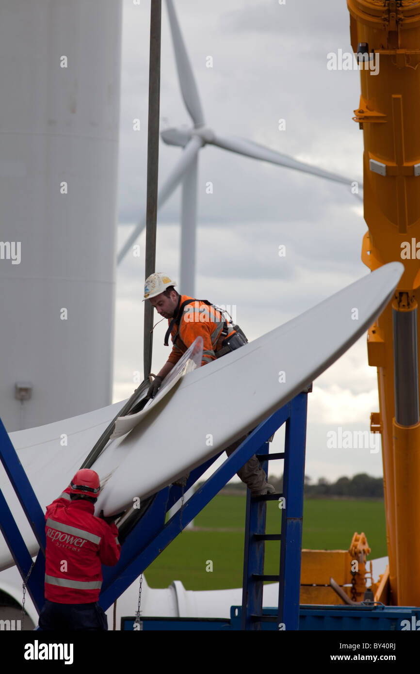 Oct 2010 Butterwick Moor Co Durham - construction of wind turbines at ...