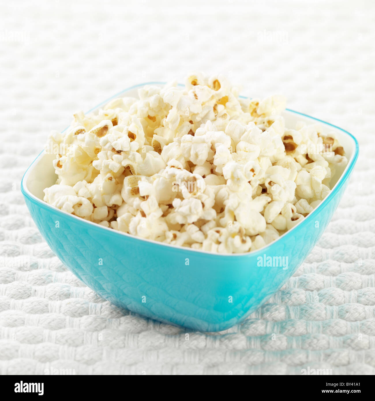 Popcorn photos hi-res stock photography and images - Alamy