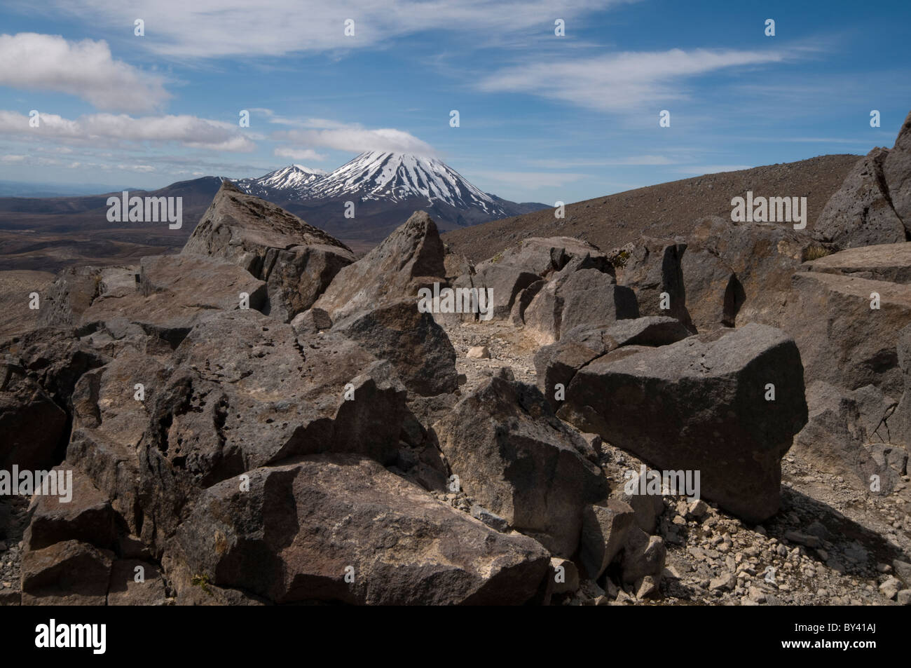 New lava covers the slopes of the active stratovolcano Ruapehu on New ...