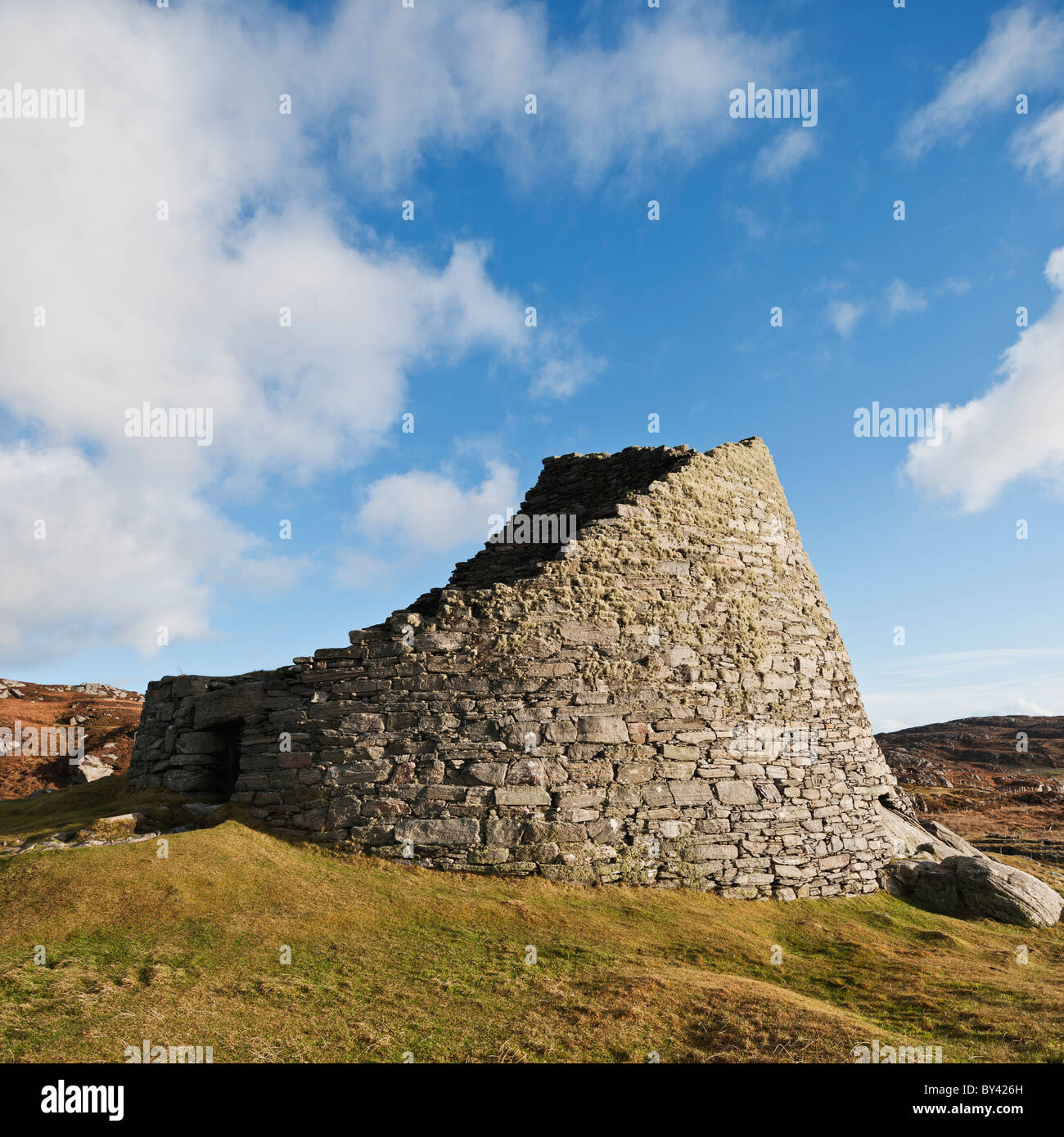 Dun Carloway Broch, Carloway, Isle of Lewis, Outer Hebrides, Scotland ...