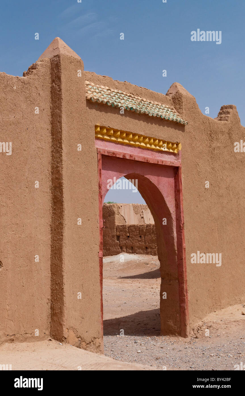 A gate and walled village in southern Morocco, North Africa Stock Photo ...