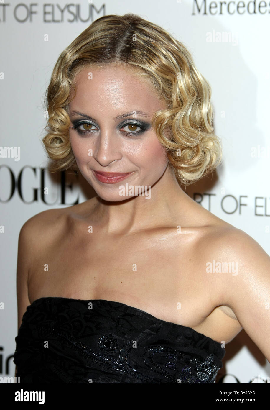 NICOLE RICHIE THE ART OF ELYSIUM 4TH ANNUAL BLACK TIE CHARITY GALA ...