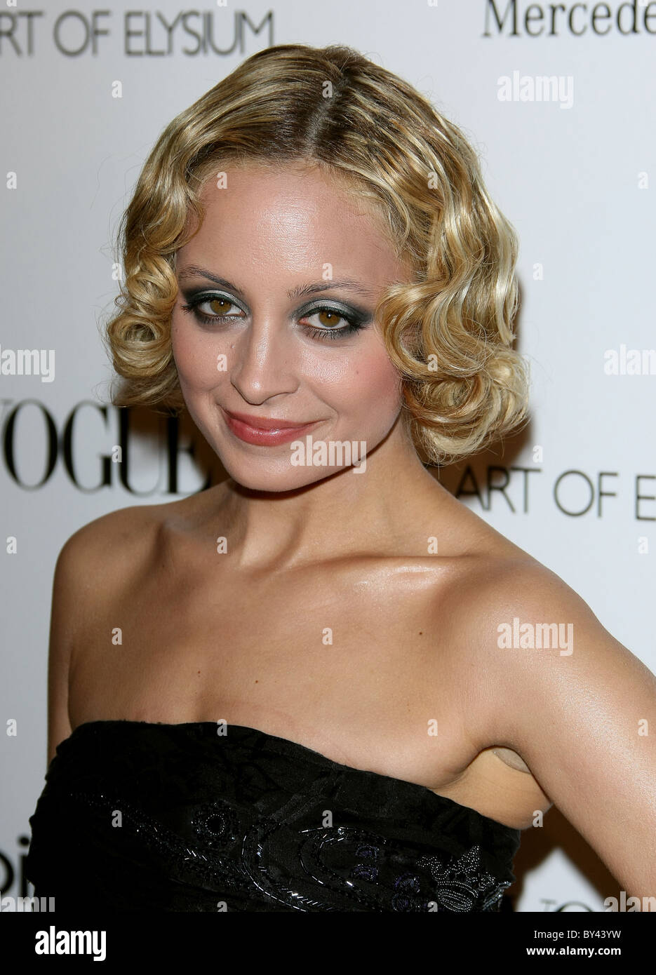 NICOLE RICHIE THE ART OF ELYSIUM 4TH ANNUAL BLACK TIE CHARITY GALA ...