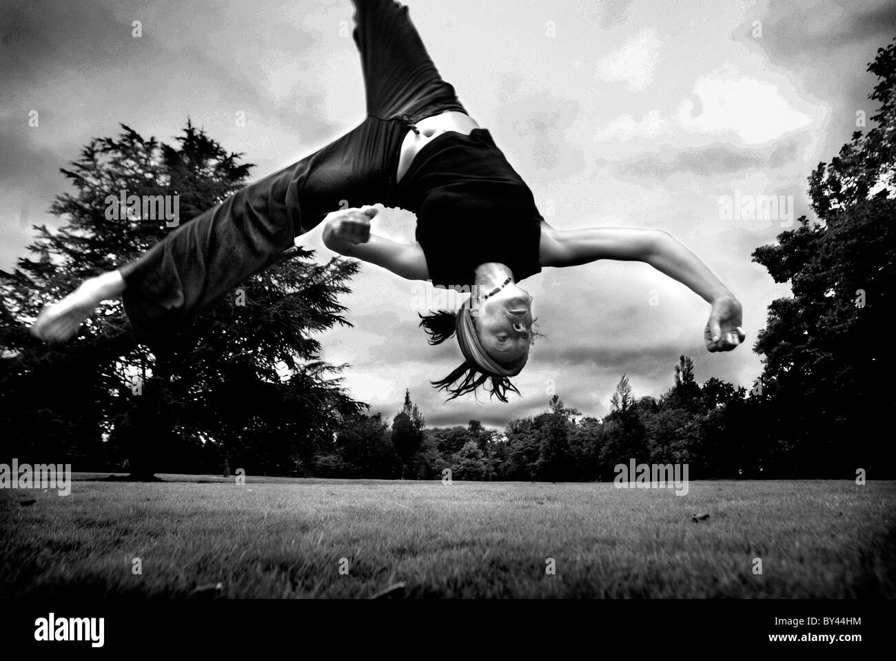 Dance in cardiff Black and White Stock Photos & Images - Alamy