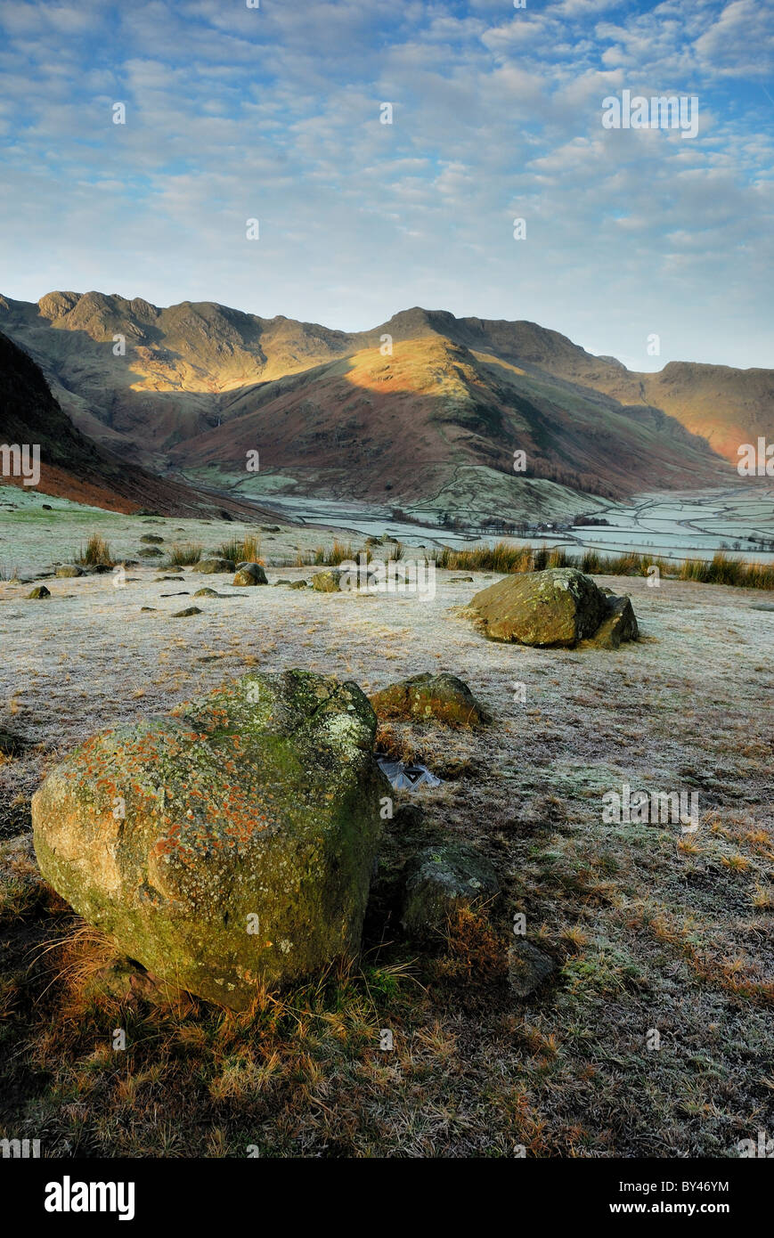 Towards bowfell hi-res stock photography and images - Alamy