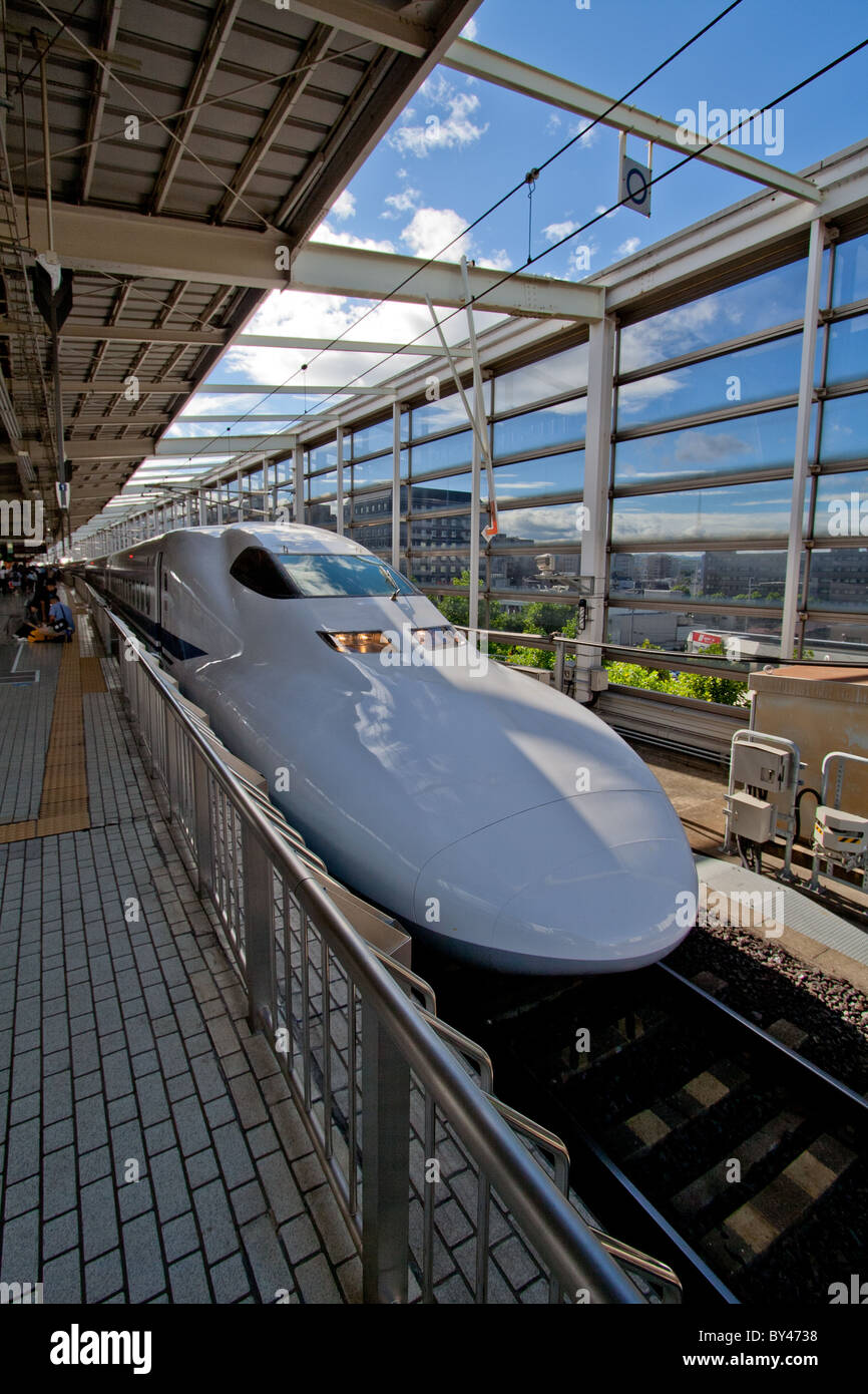Japanese bullet train hi-res stock photography and images - Alamy