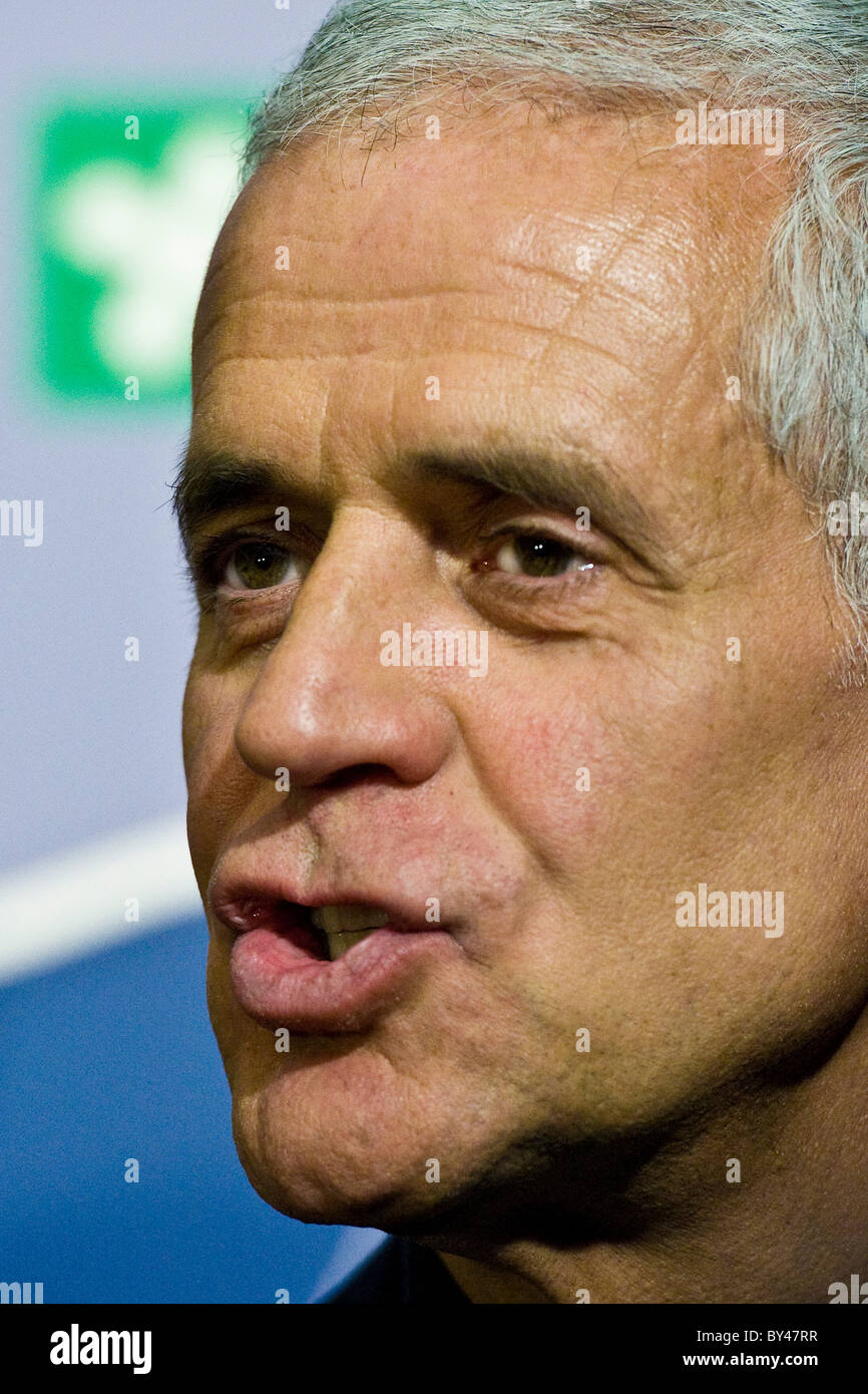 Formigoni roberto hi-res stock photography and images - Alamy