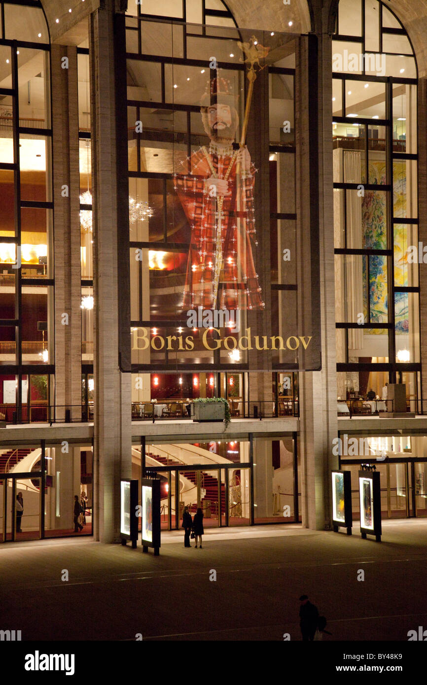 Metropolitan Opera house at Lincoln Center Stock Photo - Alamy