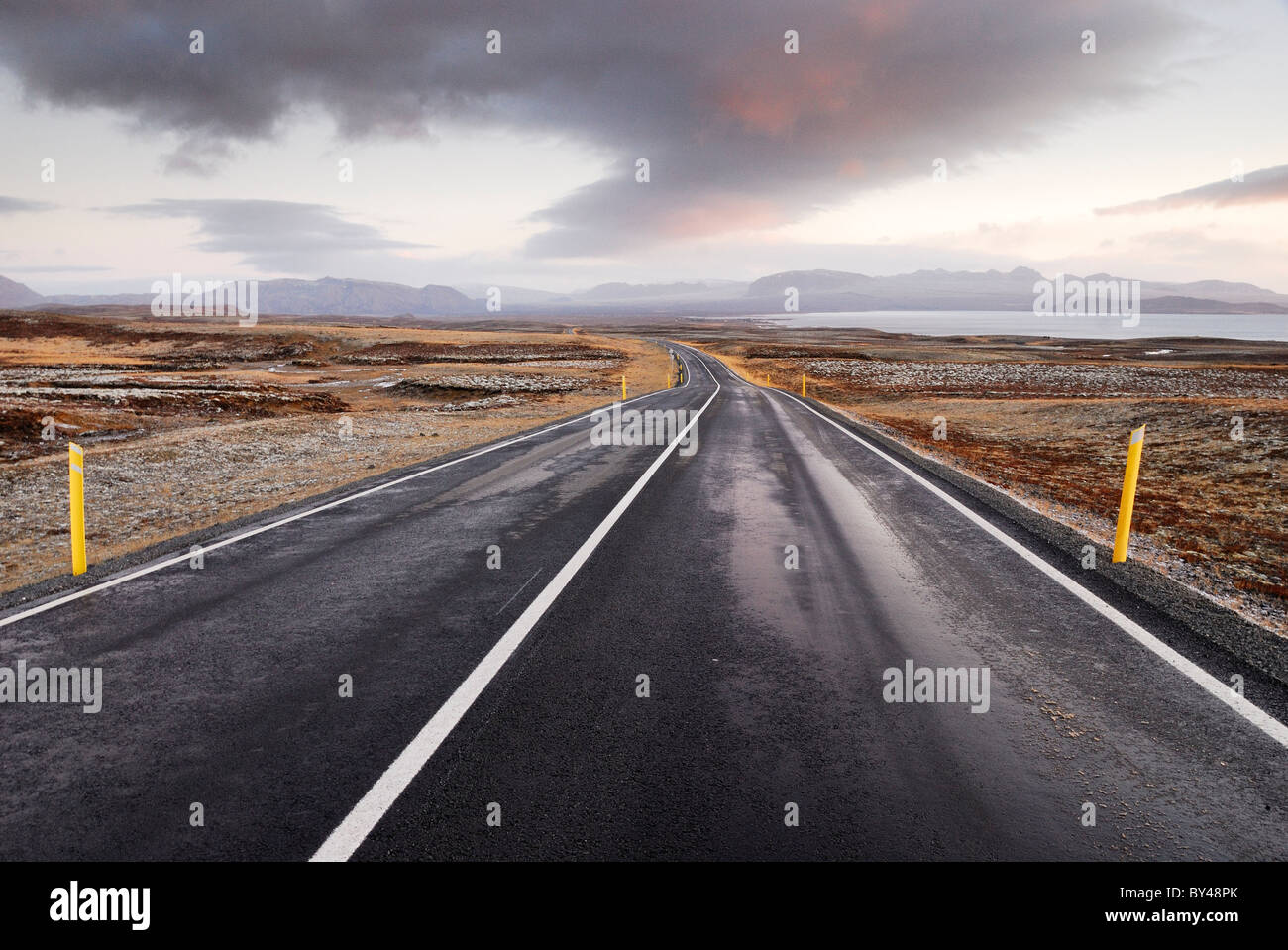 Empty open space hi-res stock photography and images - Alamy