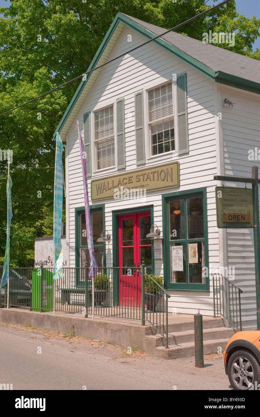 Wallace Station restaurant, Kentucky, USA Stock Photo - Alamy