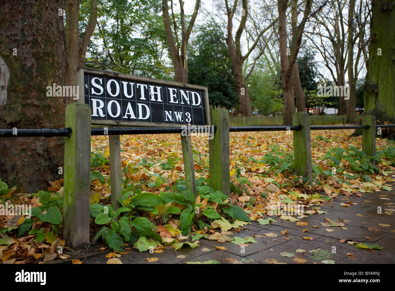Hampstead Heath Sign High Resolution Stock Photography and Images - Alamy