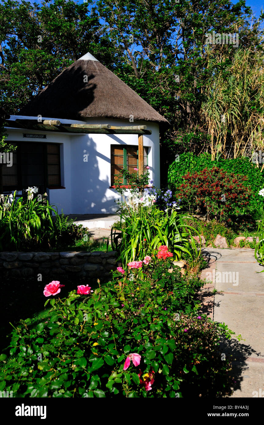 Guest house garden hi-res stock photography and images - Alamy