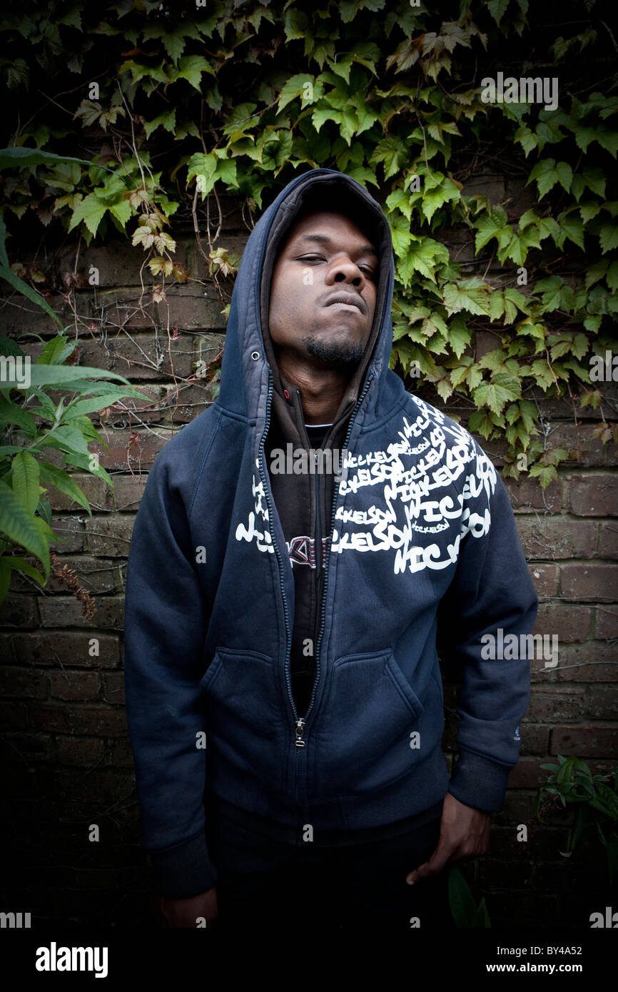 Menacing pose hi-res stock photography and images - Alamy