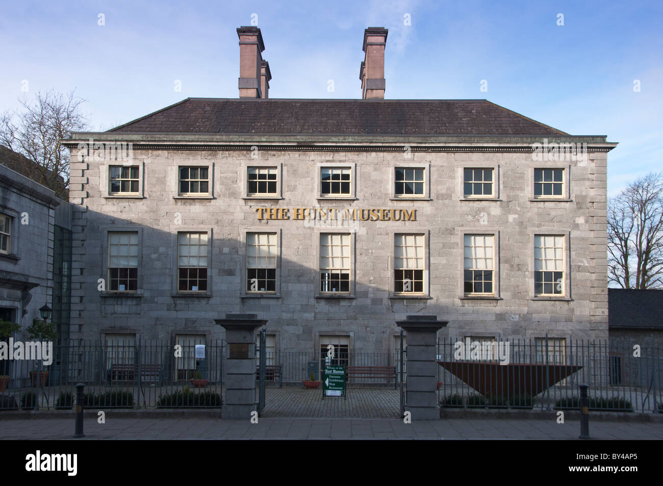 The hunt museum limerick hi-res stock photography and images - Alamy