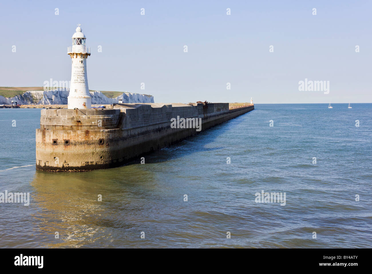 Dover Lighthouse with White Cliffs in Background Stock Photo - Alamy